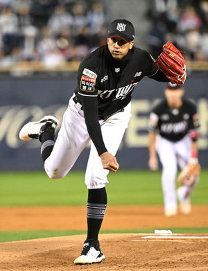 [사진]쿠에바스,'WC 2차전으로 이끈다' - OSEN