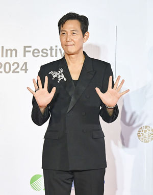 [사진] 이정재, 달달한 포즈 - OSEN