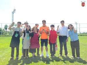 축구장에서 기업 비밀 공유...제주, 사회적기업과 '같이 가치 UP' 행사 - OSEN