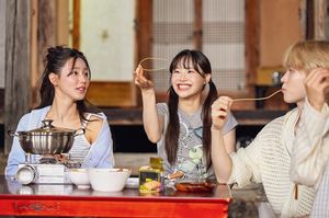 츄, 3년 만에 요리하는데 "묵은지처럼 묵은 실력"..김츄찌개 맛은? ('시골간Z') - OSEN