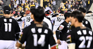 [사진]KT 잡고 대구 향하는 LG - OSEN