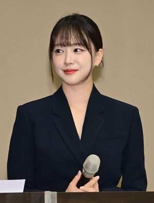 [사진]정새미나 아나,'미모가 반짝' - OSEN