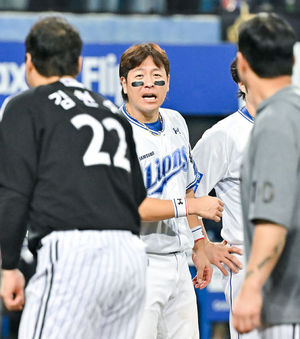 [사진]강민호,'현수야! KS 우리가 갈게' - OSEN