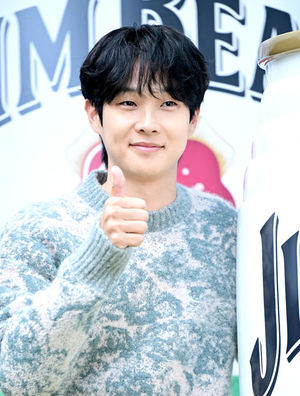 [사진]최우식, '훈훈한 엄지척' - OSEN