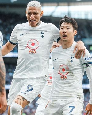 '토트넘 팬 소리 질러' 손흥민·히샬리송, 복귀 준비 완료...'히샬리SON 조합' 2달 만에 뭉친다 - OSEN