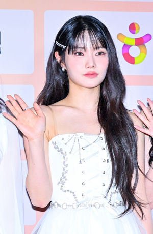 [사진]피프티피프티 키나,'우아하게' - OSEN