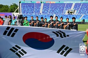 여자 U-17 대표팀, '디펜딩챔피언' 스페인에 0-5 완패 '월드컵 8강행 좌절 위기' - OSEN