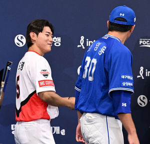 "도영이보다 더 잘해보겠다" KS MVP 도전에 맞불 놨다, 2003년생 거포 3루수 '빅매치' - OSEN