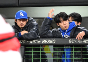 타격은 무리인가, 6초 무사 1,2루 김영웅 번트실패, 2사 만루 구자욱 대타불발도 아팠다 [KS] - OSEN