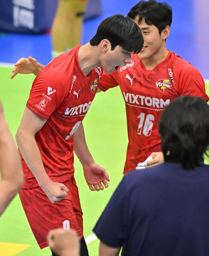 쥐가 나도록 때린 서브에이스 임성진..중요한 순간 빛났던 에이스 [박준형의 ZZOOM] - OSEN