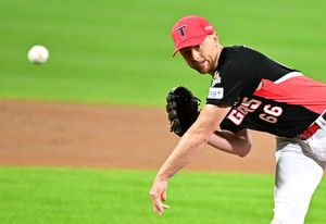 우승청부사 맞았나...151km+KKKKKKKK 위력투, 그런데 솔로포 2방의 진한 잔상[KS3] - OSEN