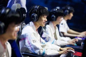 [롤드컵] 中 BLG, 4강 LPL 내전 웨이보에 2-0 리드 '매치포인트' - OSEN