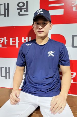 “국가대표는 남의 일이었는데…” 추가 합류 158km 23세 사이드암, 역대급 상무 효과 보여줄까 - OSEN