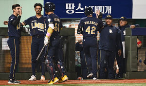 [사진] 팀 LMB 에밀리아노 발렌시아, 이제 역전 가자 - OSEN