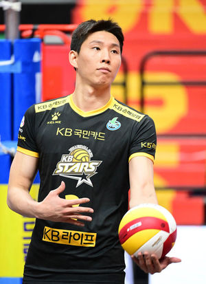 '최하위' KB손해보험의 마지막 퍼즐, 황택의가 돌아온다 - OSEN