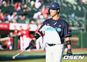 '동기들은 FA 대박인데' 천재 유격수, FA도 못 해보고 방출…ML 도전 안 했더라면 - OSEN