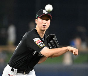 'FA 큰손' 한화, 투수 최대어 엄상백도 잡았다…4년 78억원 영입 "반드시 필요한 선수" - OSEN