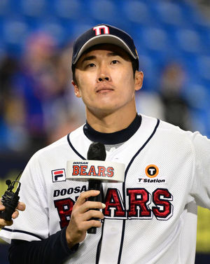 "두산 있을 테니 걱정 말라" 충격의 KT 이적, 이게 바로 FA 시장 논리…또 한편의 반전 - OSEN