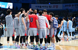 [사진]현대모비스, '소노 상대로 80-78 짜릿한 승리' - OSEN