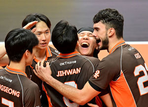 [사진]OK저축은행 '이렇게 기쁠 수가' - OSEN