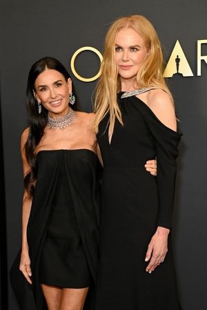 180cm 니콜 키드먼, 167cm 데미 무어와 ♥︎설레는 키 차이 [★SHOT!] - OSEN