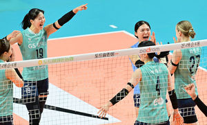 [사진]환호하는 GS칼텍스 - OSEN