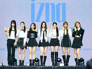 [사진]이즈나(izna),'반가워요' - OSEN