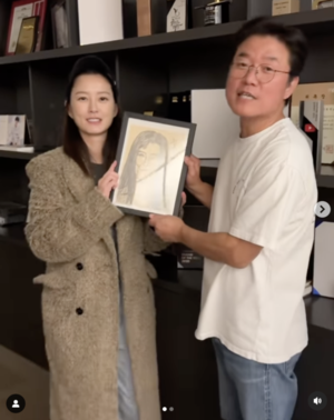 나PD, 정유미한테 진심이네..부적 주고 받는 사이 [★SHOT!] - OSEN