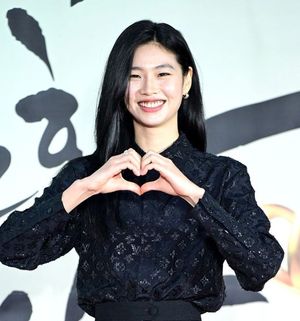 '이동휘와 결별' 정호연, 한 달 전 이별 징후? "생각나는 사람=친구들" 선긋기 [Oh!쎈 이슈] - OSEN