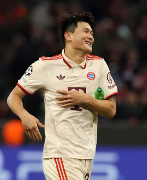 '7G 연속 무실점+결승골 쾅!' 김민재, UCL도 씹어먹었다...아킬레스건 부상에도 '이주의 팀' 선정 - OSEN