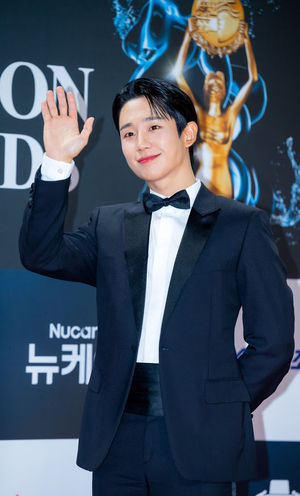 [사진]정해인,'청룡을 빛내는 미소' - OSEN