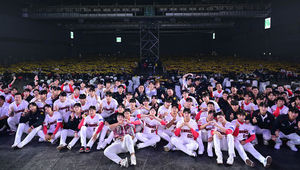 [사진]KIA 타이거즈,'성공적인 V12 페스타' - OSEN