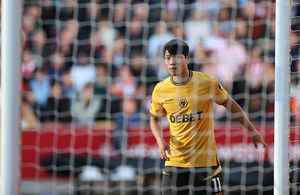 '마수걸이 골 다음으로' 33분 뛴 황희찬, 침묵.. 울버햄튼, 에버튼에 0-4 대패→EPL 18위 '충격적 순위' - OSEN