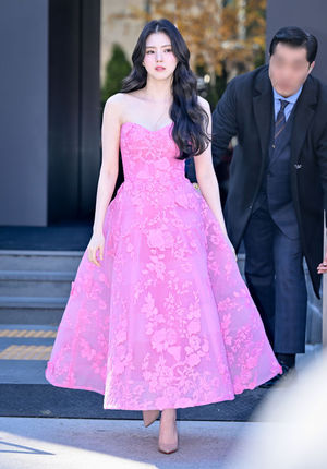 [사진]한소희, '등장만으로 자체발광' - OSEN