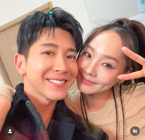 브라이언, 유진과 함께 찰칵···원조 SM 뭉쳤다 - OSEN