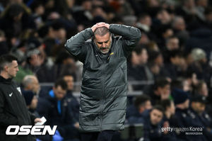 '내 탓이오' 하는 주장 손흥민 BUT 감독은 직접 저격, "SON 골 못 넣어서 졌다" - OSEN