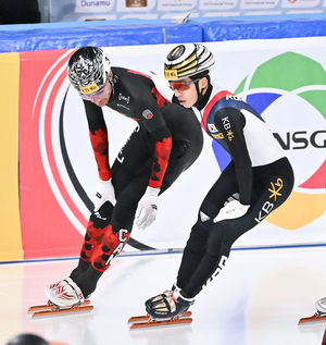 [사진]1500m 2위 박지원,'윌리엄 단지누 축하해' - OSEN