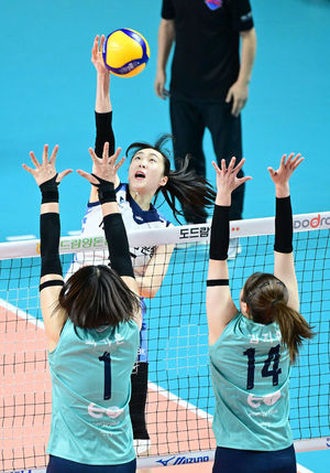 [사진]IBK기업은행 황민경, '다 뚫어주마 - OSEN