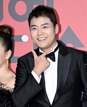 "어차피 대상은 전현무" KBS 연예대상 D-1, 트로피 이름 새길 기세 [Oh!쎈 이슈] - OSEN