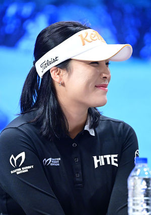 LPGA 진출 윤이나, 발전기금 2억원 쾌척…“신인왕 목표로 정진하겠다” - OSEN