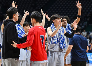 ‘숀 롱+프림+함지훈 50점 합작’ 현대모비스, 선두 SK 맹추격 - OSEN