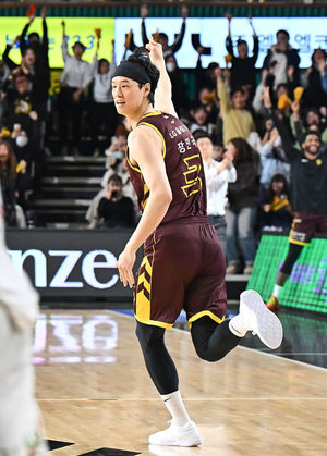 [사진] 장민국, 짜릿한 역전 3점슛 성공 - OSEN