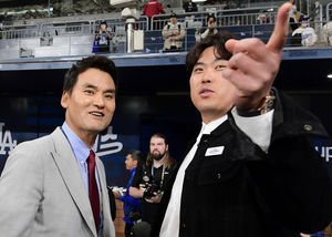 ‘박찬호·추신수·류현진 매년 3억 받는다’ 놀라운 ML 연금, 日 스타 출신 前감독도 감탄 “NPB도 연금 부활한다면…” - OSEN