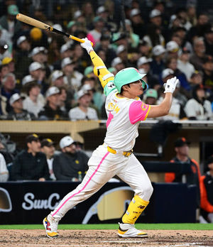 ‘핀스트라이프’ 어썸킴 현실로? FA 김하성, 또 양키스와 연결…“4년 721억 가치, GG 내야수 계약해야” - OSEN