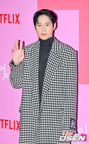 박성훈 AV 사진 공유 논란, '실수' 재차 해명에도 가혹한 '오겜2' 하차 요구 [Oh!쎈 이슈] - OSEN