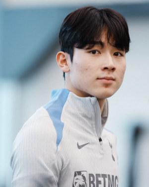 '18번 민혁' 양민혁, 드디어 데뷔전 나서나? FA컵 탬워스전 앞두고 "포스텍 감독 로테이션 가동?" 기대감 폭발 - OSEN