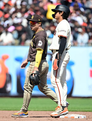 "2루수 김하성 어때?" SF행은 끝난 줄 알았는데…개막전 출전 불가, 왜 또 행선지로 전망됐나 - OSEN