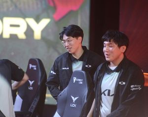 [LCK] ‘벵기호 성공적 출항’…DK, 천적 T1 꺾고 시즌 쾌조의 출발 (종합) - OSEN