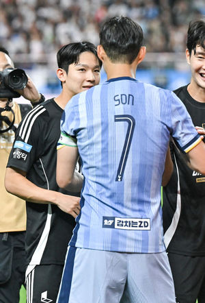 '충격 손흥민 냉정조언' "PL 겁주는게 아니라 적응 쉽지 않다" 양민혁 21세 이하팀 출전부터... 포스테코글루 "수준 미치지 못하는 곳 출신" 평가 - OSEN