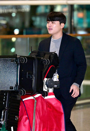 [사진]플로리다 스프링캠프 향하는 SSG 정준재, '미소와 함께' - OSEN